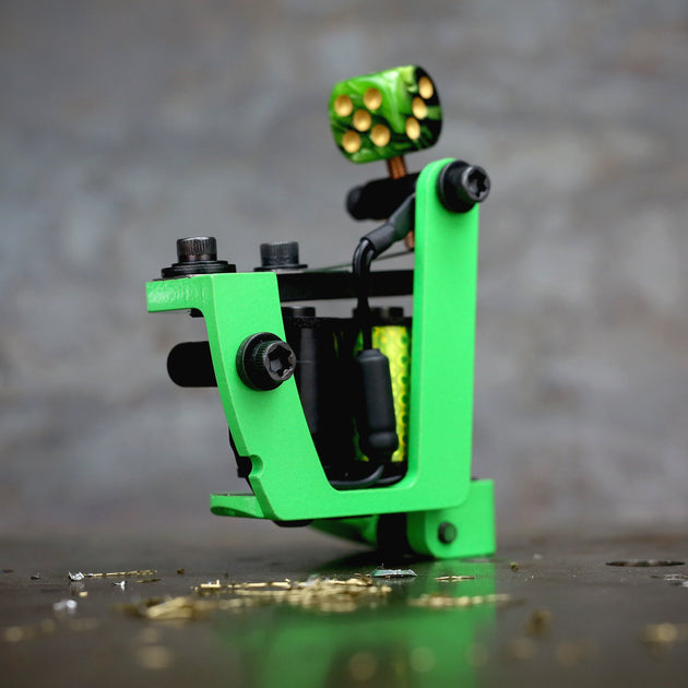 Workhorse Model 6 Shader - Kawasaki Green x Black – Workhorse Irons