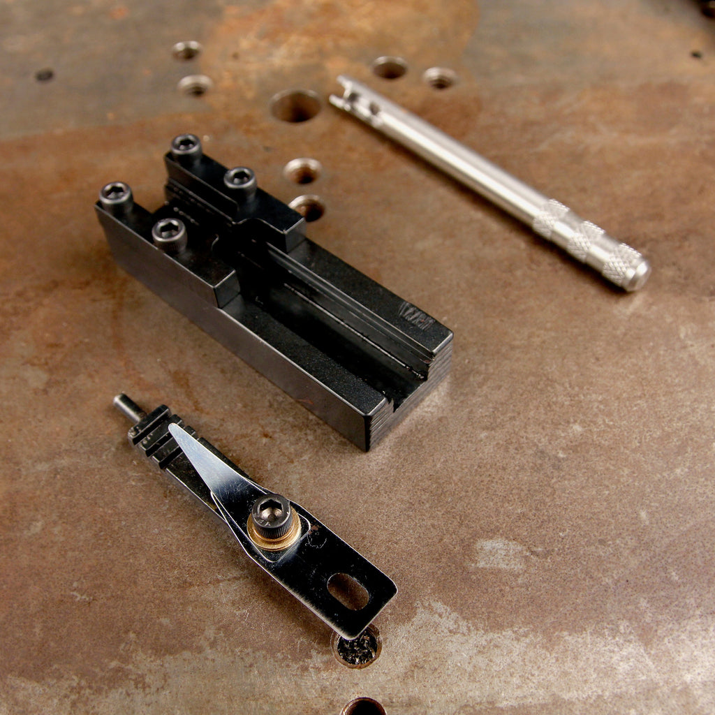 Workhorse Armature Bar Fixture / Stand – Workhorse Irons